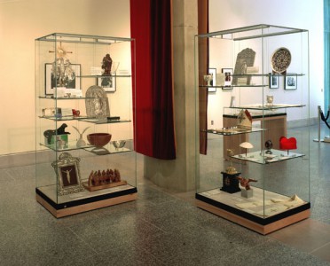 Free and Wall Standing Display Cases | Helmut Guenschel, Inc.